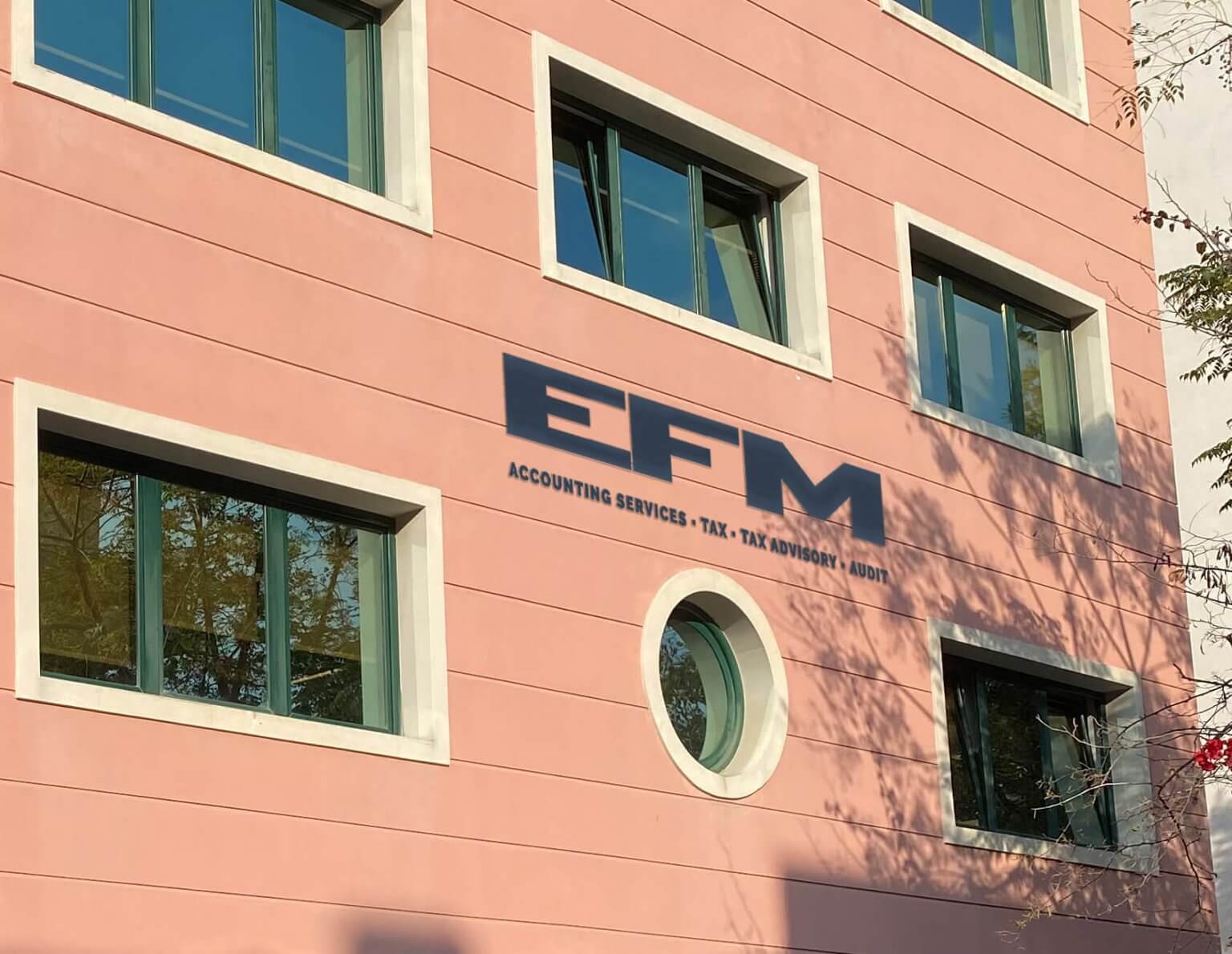 Λογιστικό Γραφείο EFM: 35 χρόνια δίνουμε λύσεις